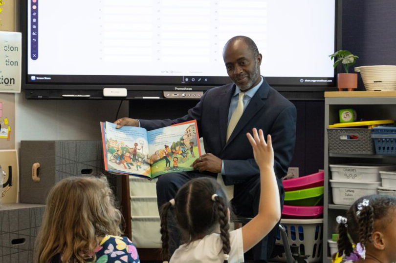 State Superintendent Tony Thurmond Visits CVESD | Posts Details/Default ...