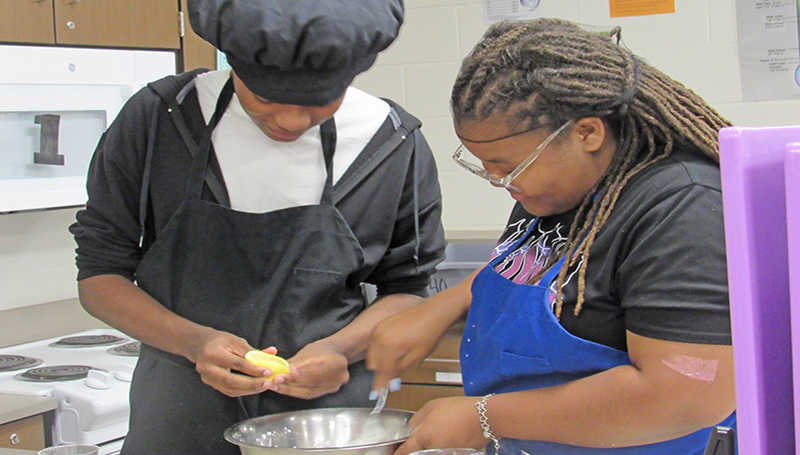 CFISD baking class offers student-driven curriculum at Cy Park, Cy ...