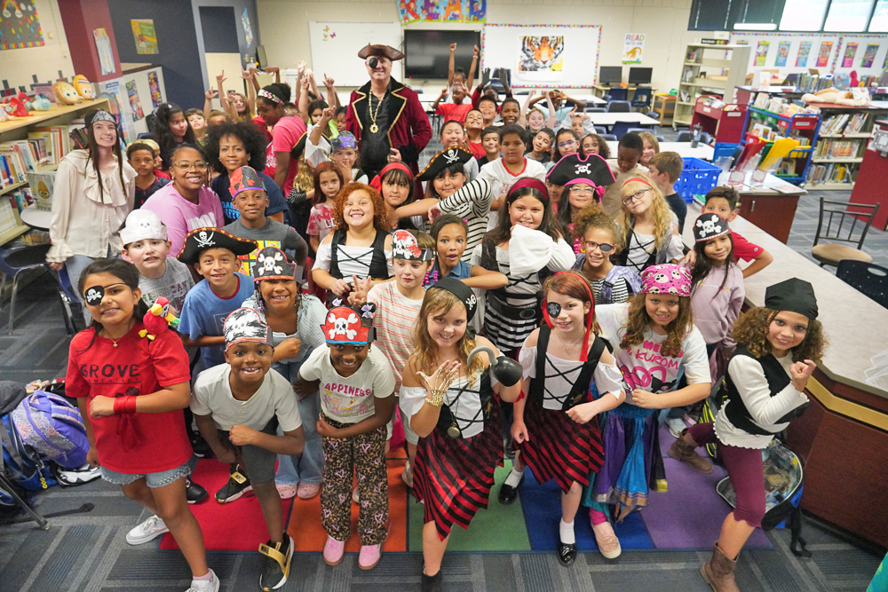 Dr. Federline Helps Grove Celebrate Reading & Pirates | Campus Life Details