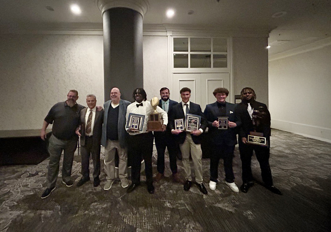 William Floyd Football Program Takes Home Top Honors at Annual Awards ...