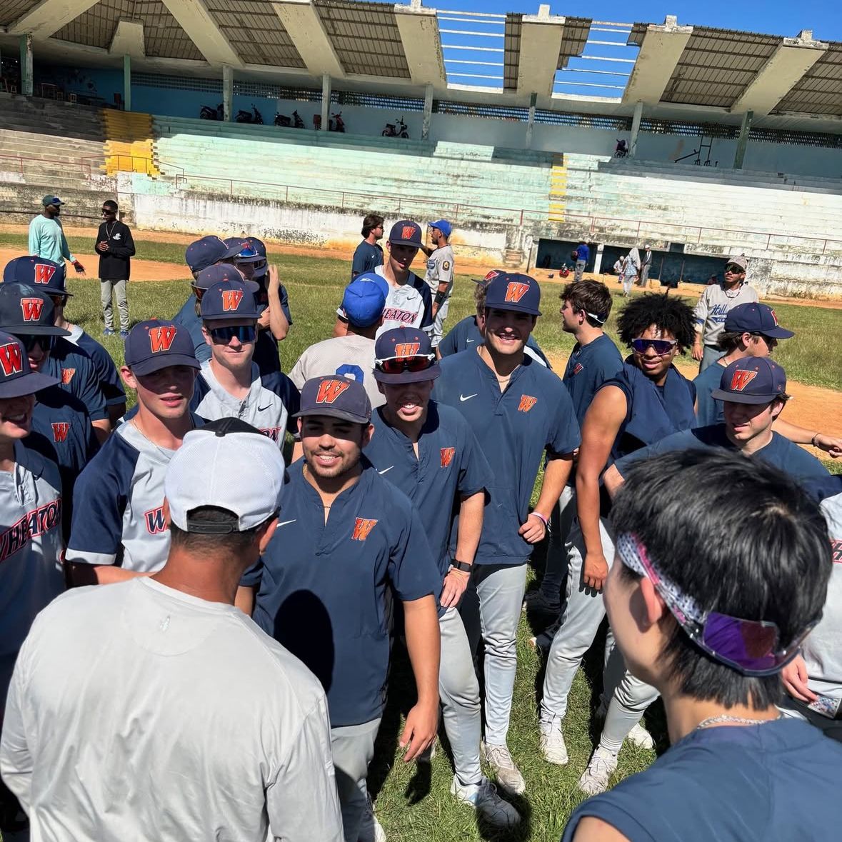 Alum Scott Sanders Joins Wheaton Baseball on Sports Ministry Trip to ...