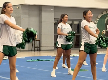 Collins Hill High School Gameday Competition Cheerleaders head to ...
