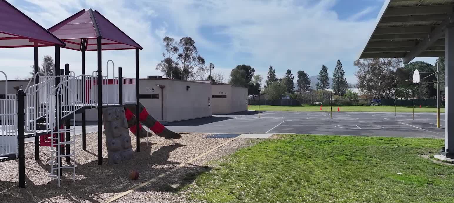 Pepper Elementary Oak Park Playground
